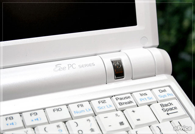 硬體升級再出發 Eee PC 900 8.9 吋視野更動人 - 3C科技新聞 | ePrice 比價王